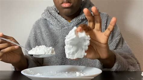 People eating cornstarch - Wadaef